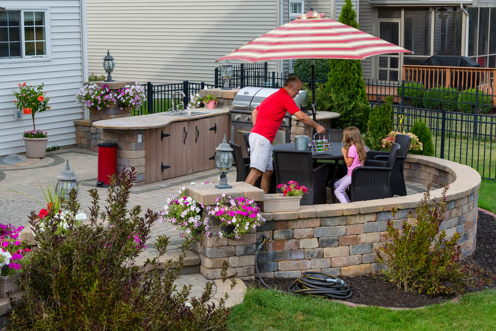11 Outdoor Kitchen and Fire Pit Ideas for a Staycation Oasis